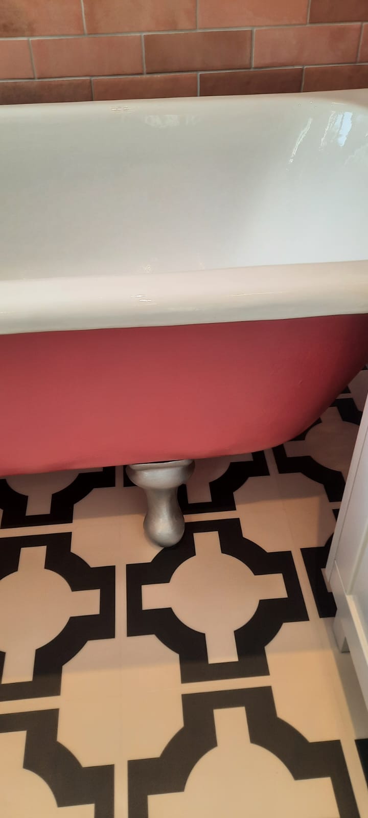 Aqua Bath Coatings - The Guild of Master Craftsmen